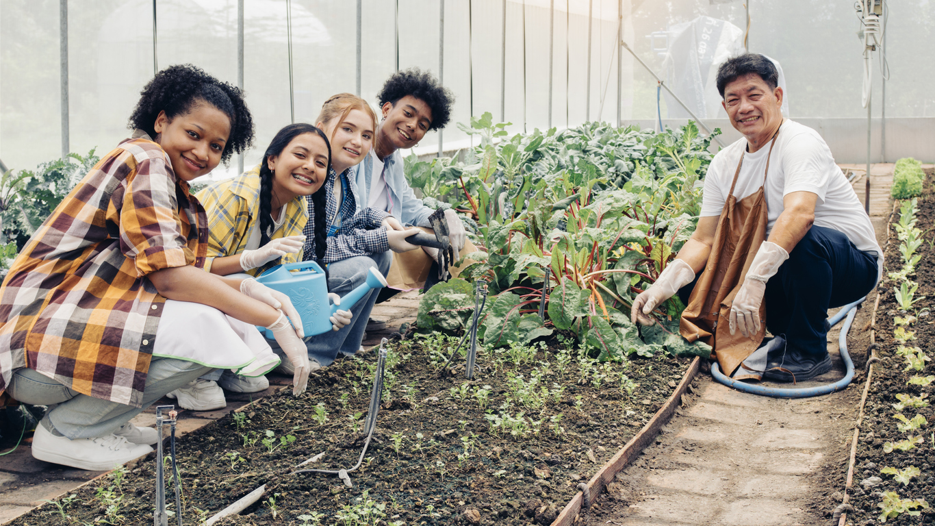 How to Start a Community Fundraiser & Have A Big Impact